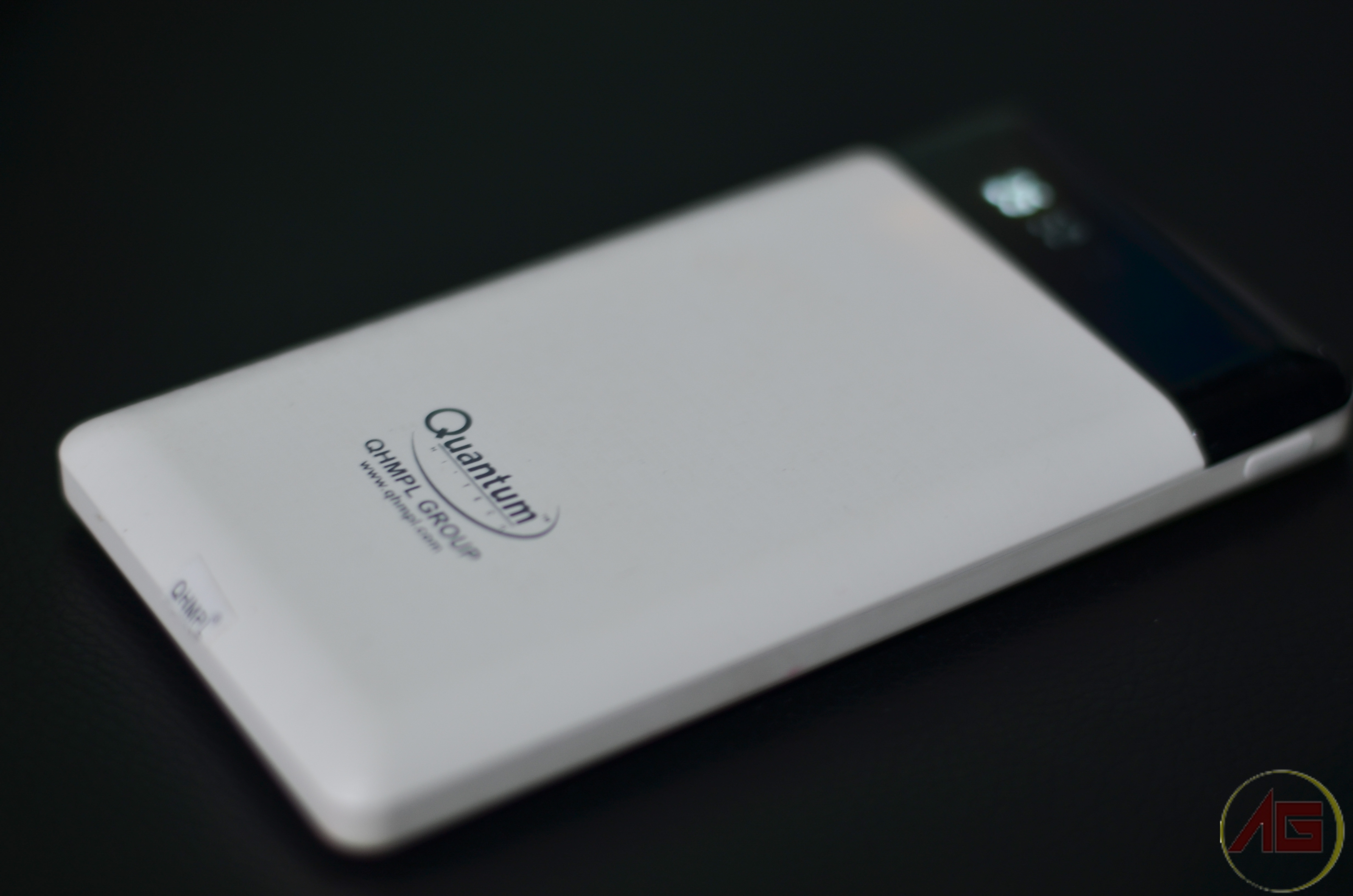Quantum 10000 mAh Power Bank QHM-10KP Review - Absolute Gizmos